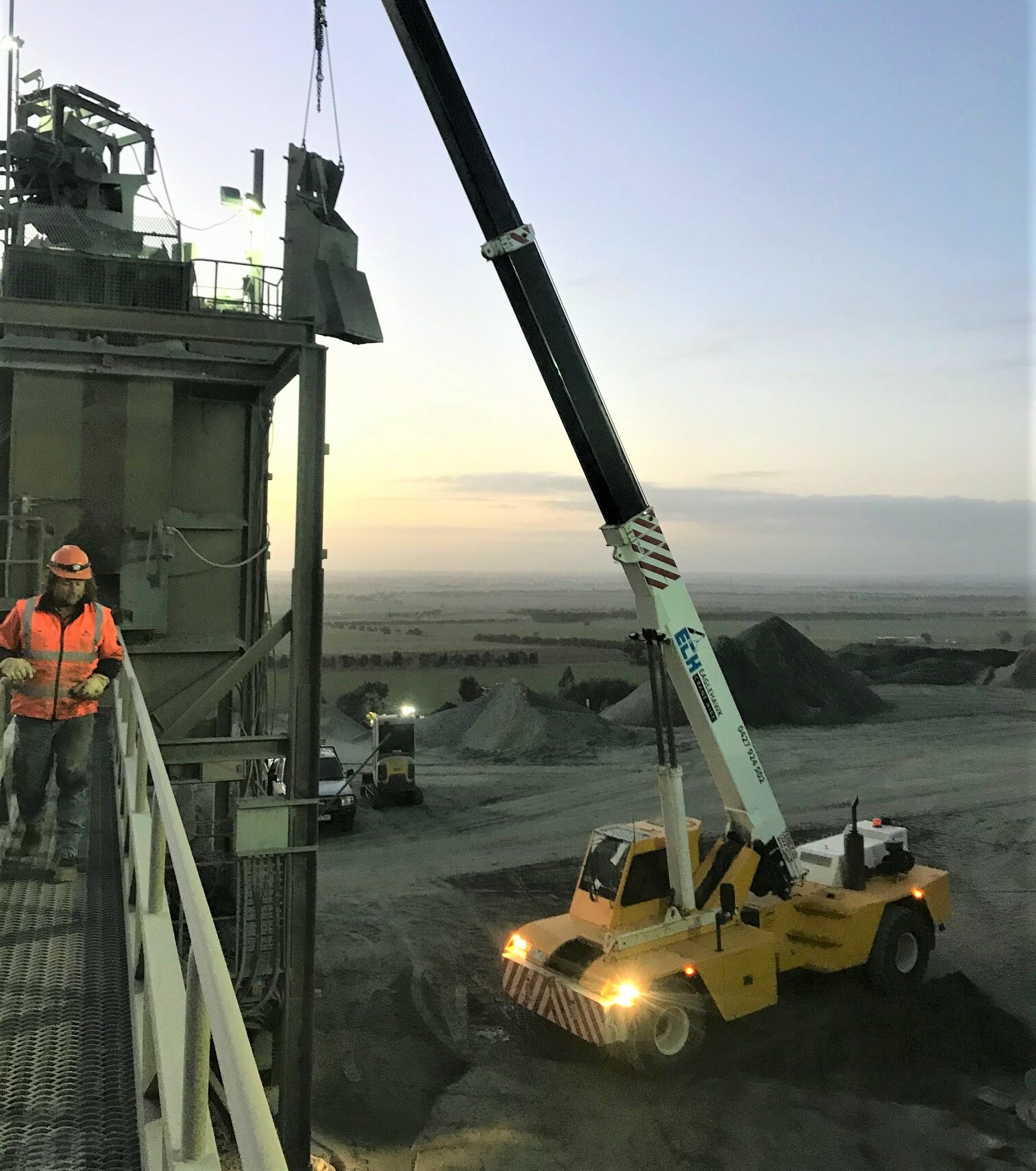 Emergency Call-Out - Eaglehawk Crane Hire